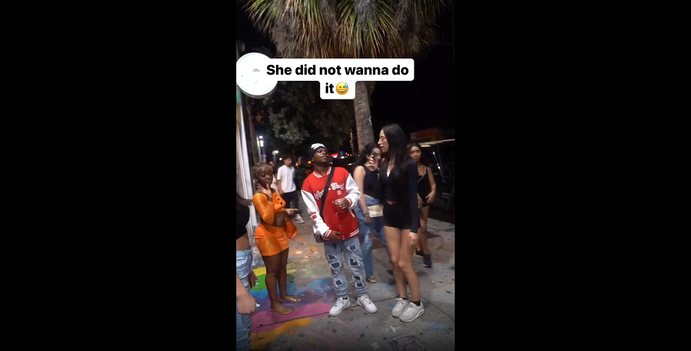 Dude Disrespected His Girlfriend By Smacking Another Girl Cheeks