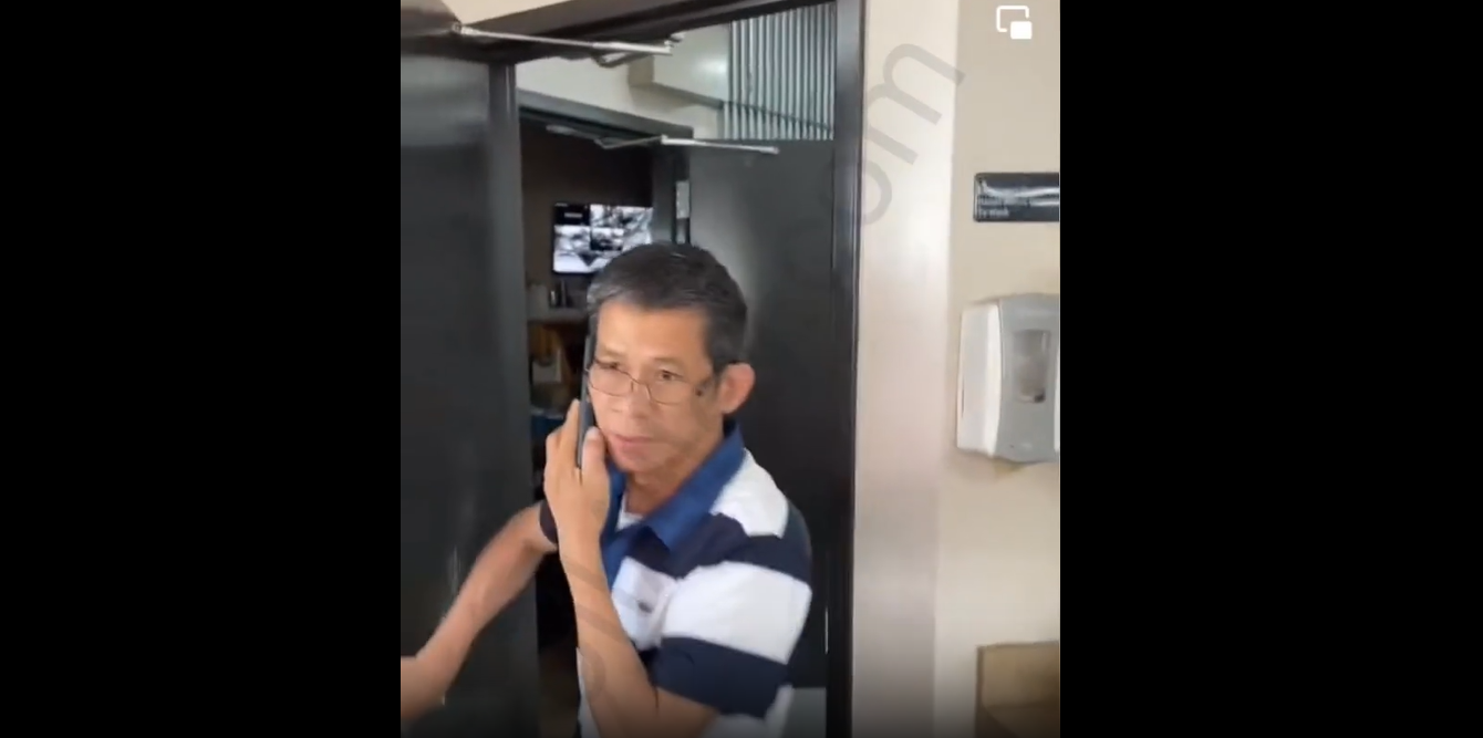 Dude Gets Mad At Chinese Store Employee After He Accuse Him Of Stealing ...