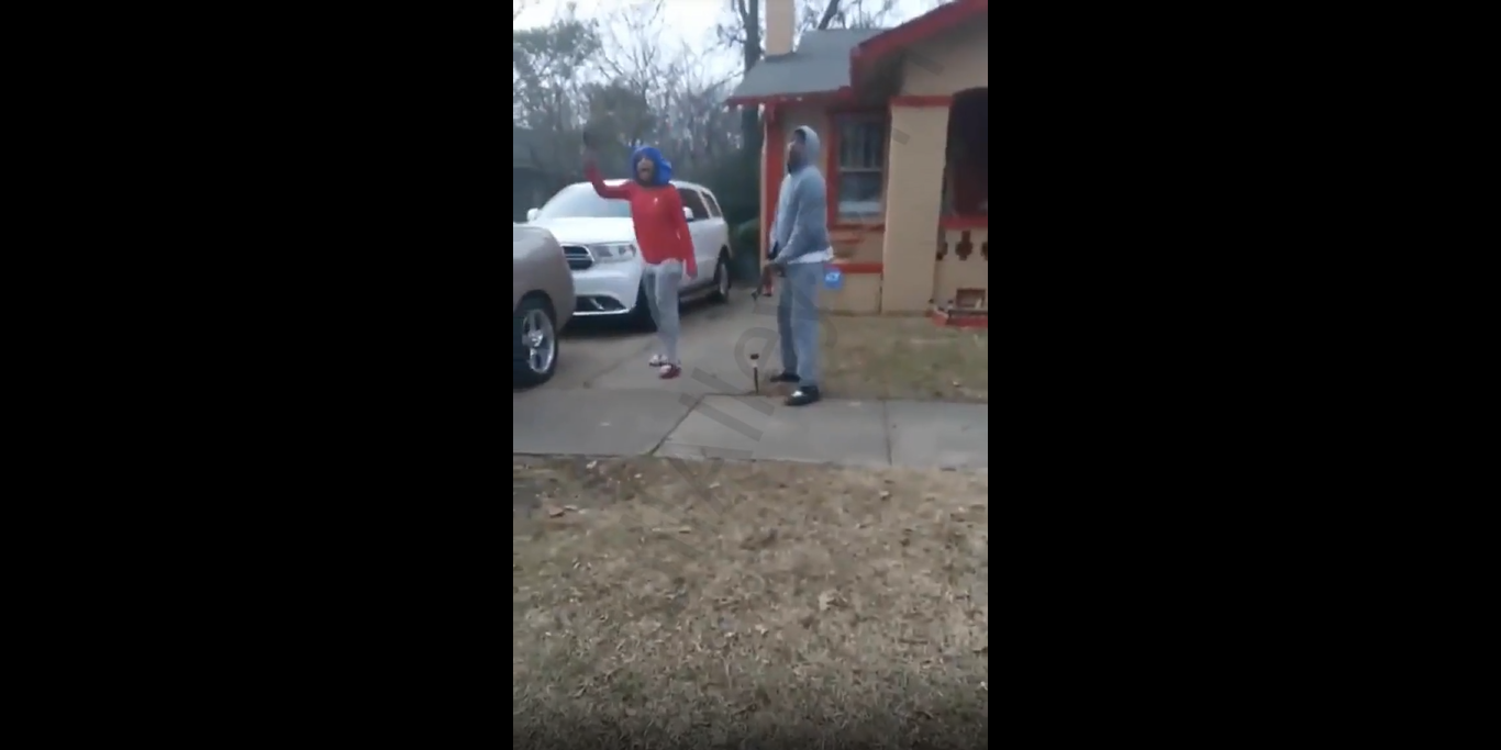Girl Mad A Big Mistake After She Pulled Up To Somebody House With Her ...
