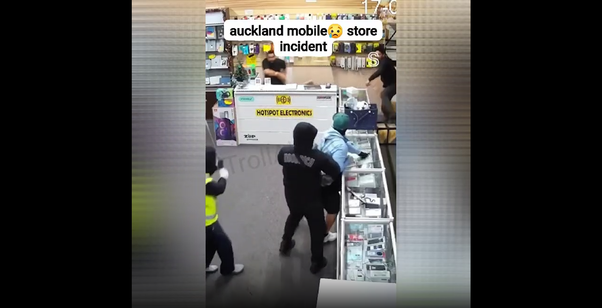 Two Shopkeepers Protect Their Store After Armed Robbers Came In ...