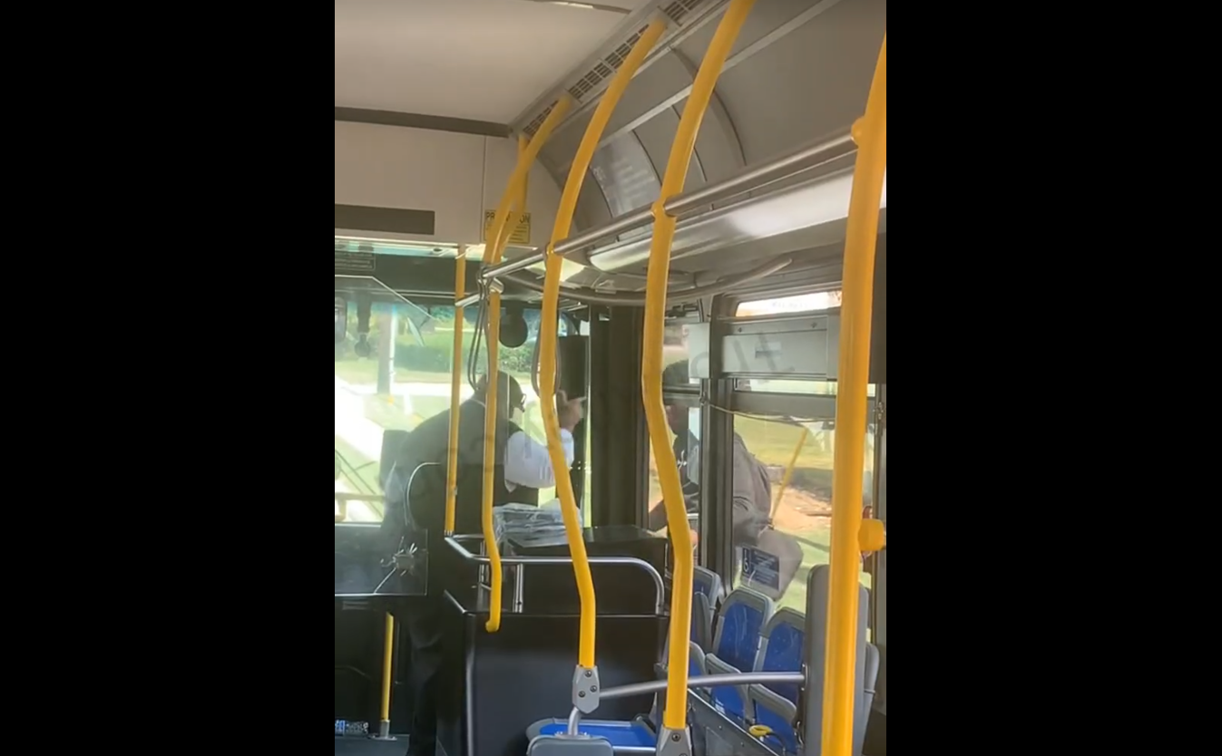You A B*ch: Bus Driver Gets Into A Altercation With A Passenger And Gets Put In His Place Quick ...